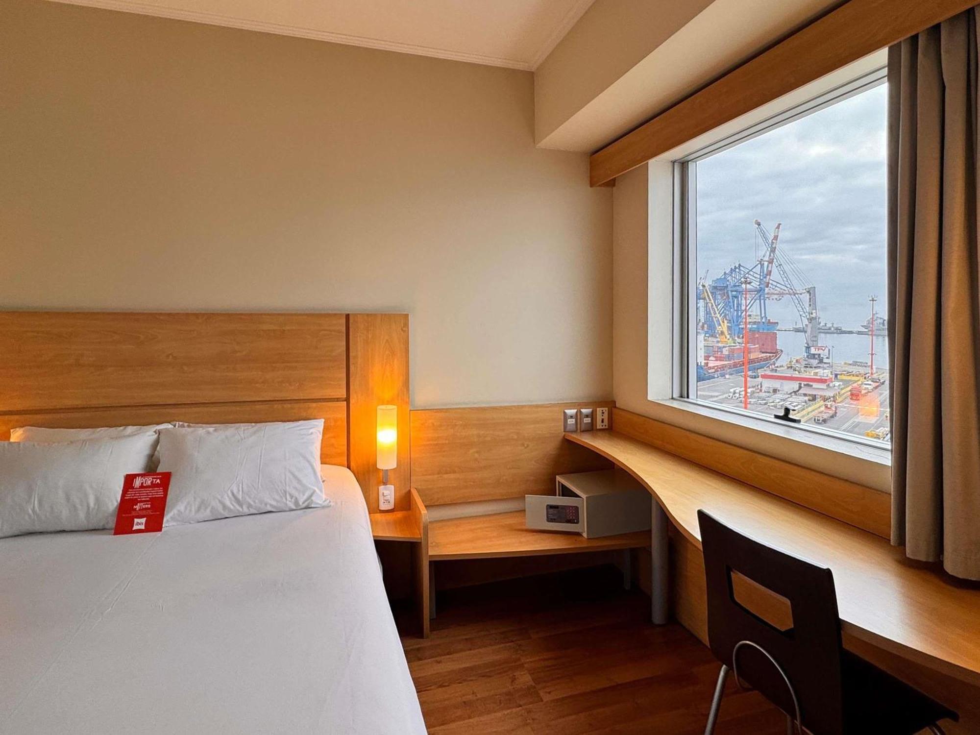 IBIS VALPARAISO VALPARAÍSO